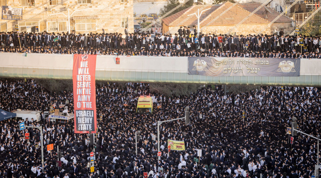 Hundreds of thousands of haredi Jews protest in Jerusalem against ...