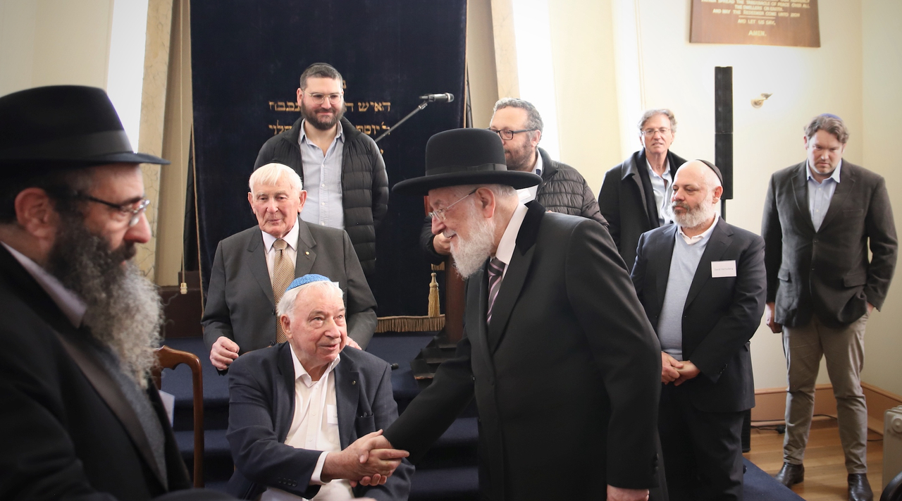 In Australia’s remote Tasmania, Jews welcome a rare visit from a former ...