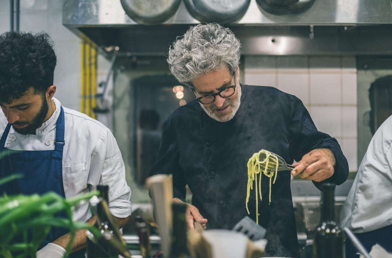 In the face of rising antisemitism, a new kosher restaurant in NYC ...