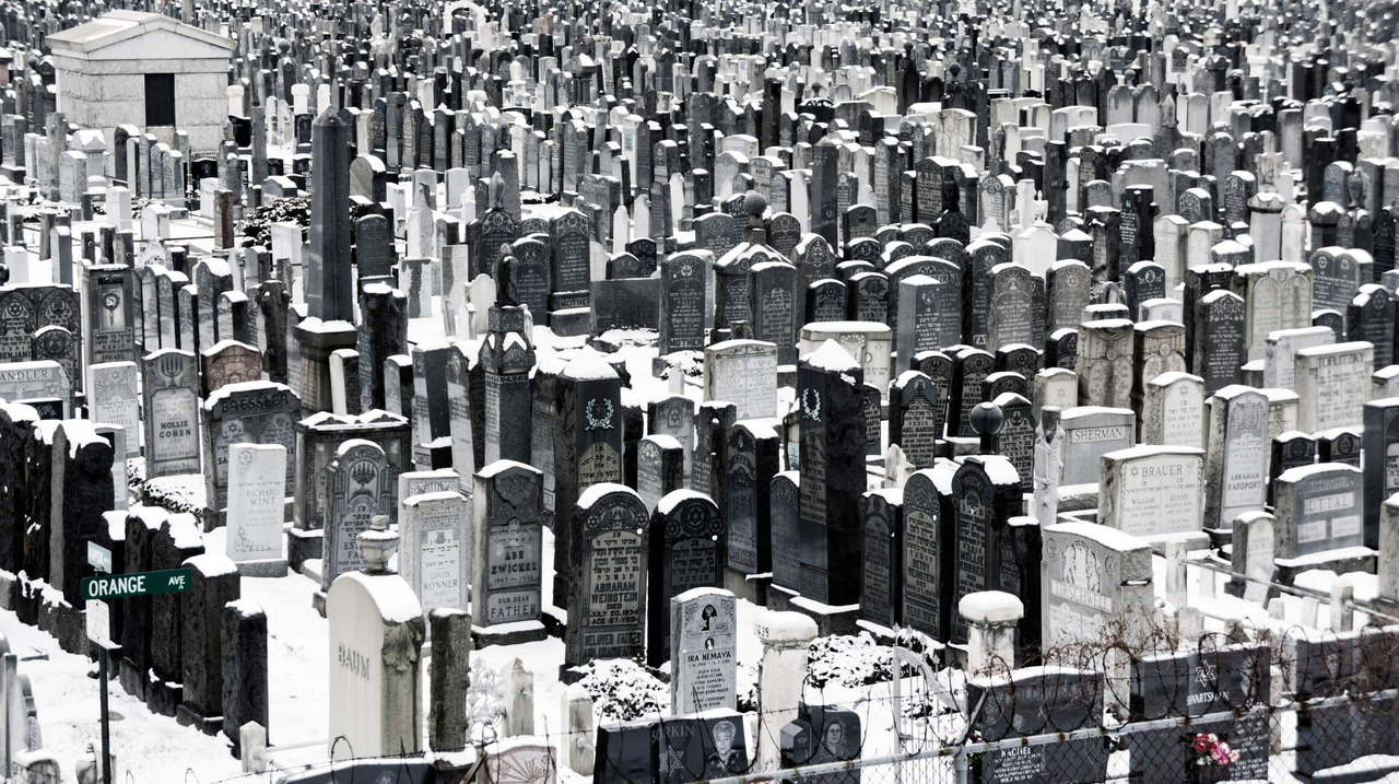 Does death by assisted suicide preclude a Jewish burial? – The Forward