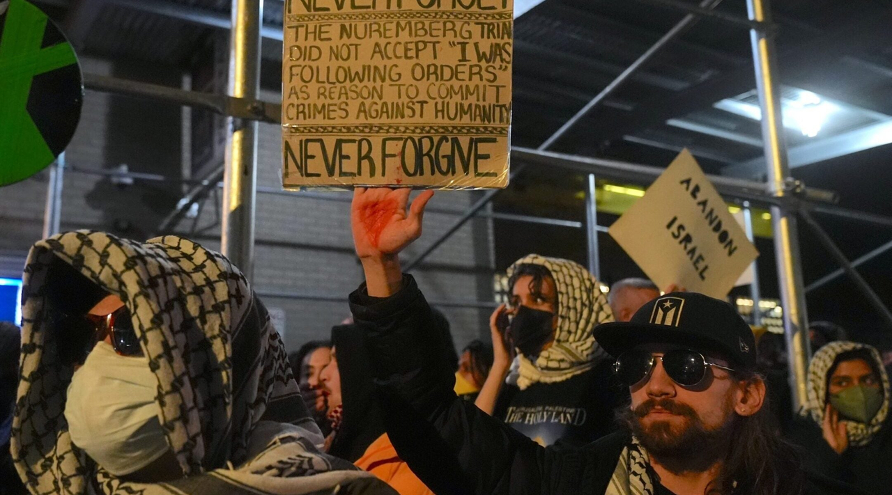 Is the NYC bill banning protests near synagogues constitutional? – The ...