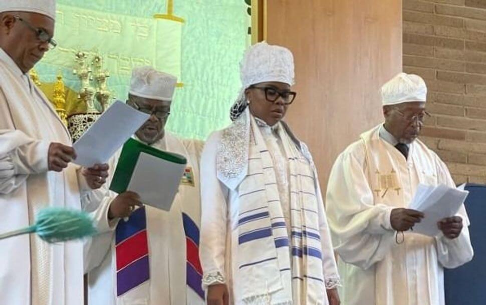 Tamar Manasseh, anti-violence activist, now a rabbi – The Forward