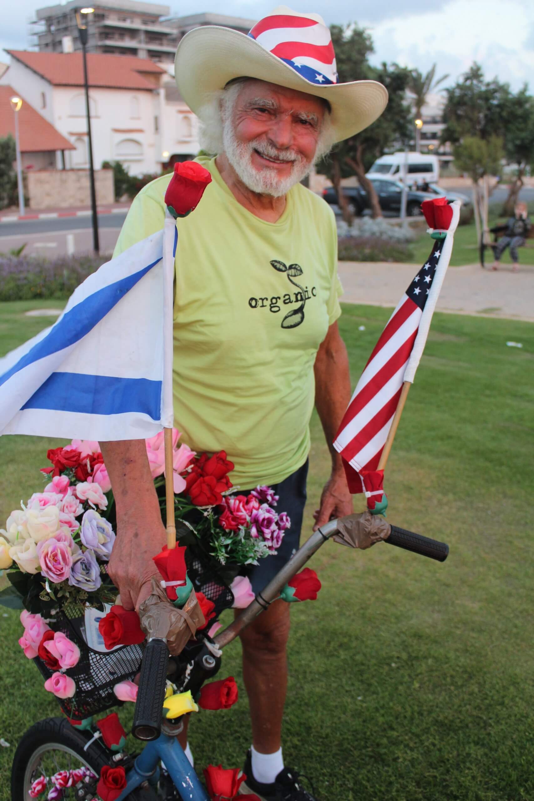 With a flag and 'The Star-Spangled Banner,' an Israeli Uncle Sam ...