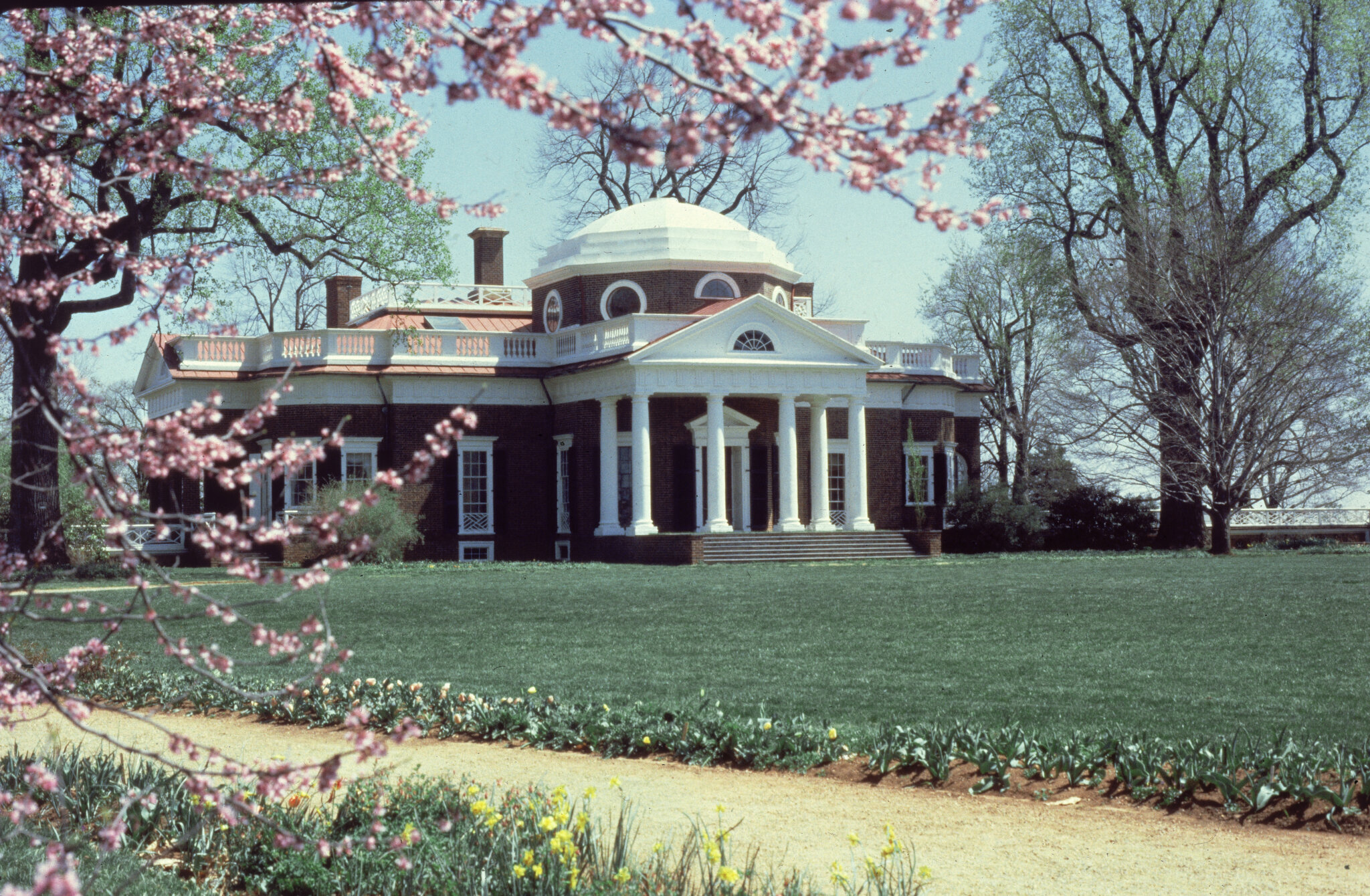 How a Jewish family saved Thomas Jefferson's home – The Forward