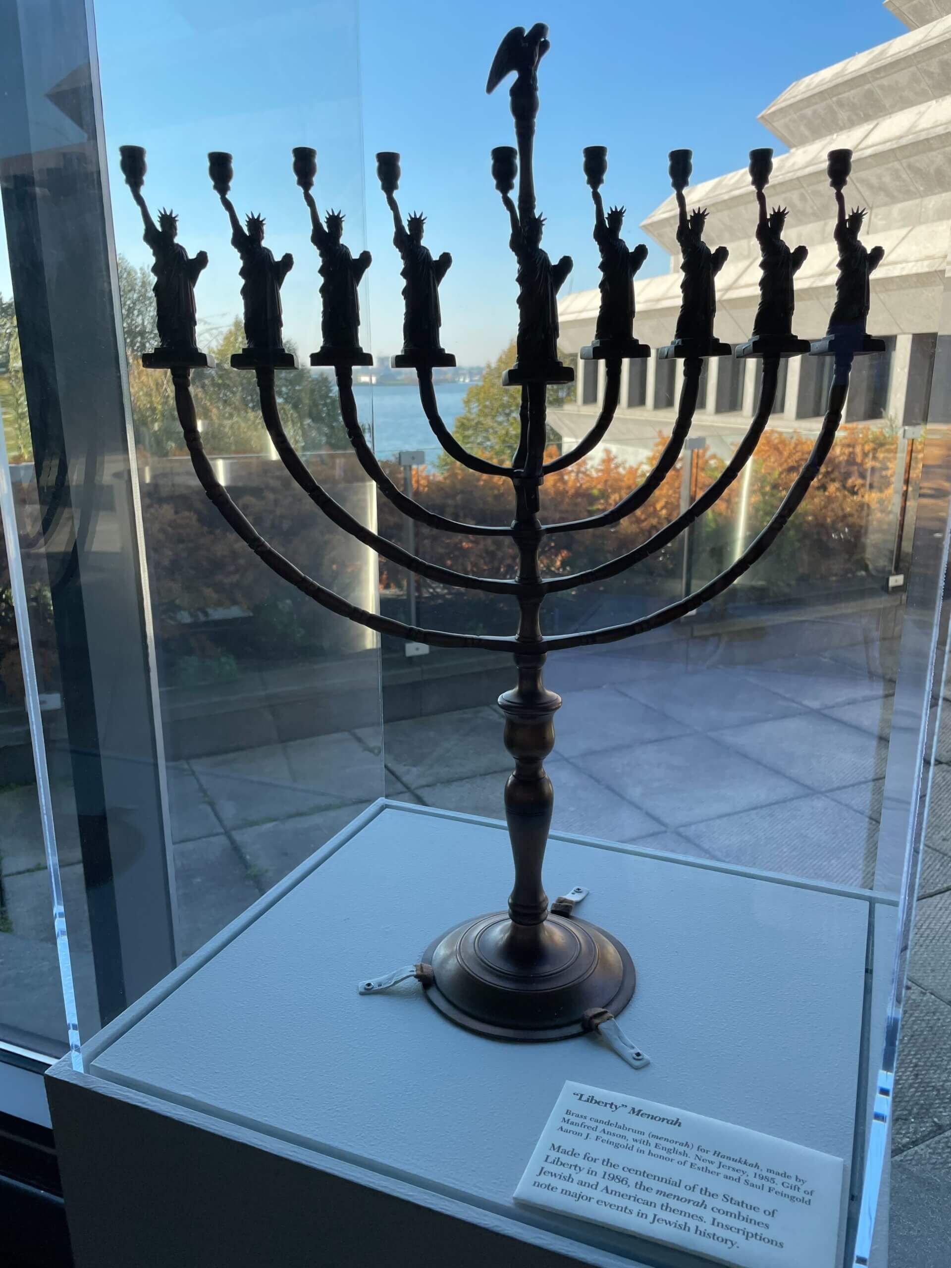 A Jewish guide to Hanukkah in New York City – The Forward