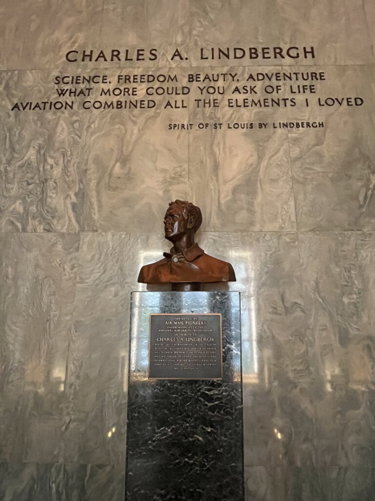 Why is there still a bust of this antisemite in Rockefeller Center ...
