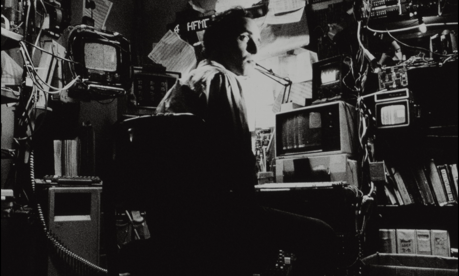 Why ‘pi’ is Darren Aronofsky’s best — and most Jewish — film – The Forward