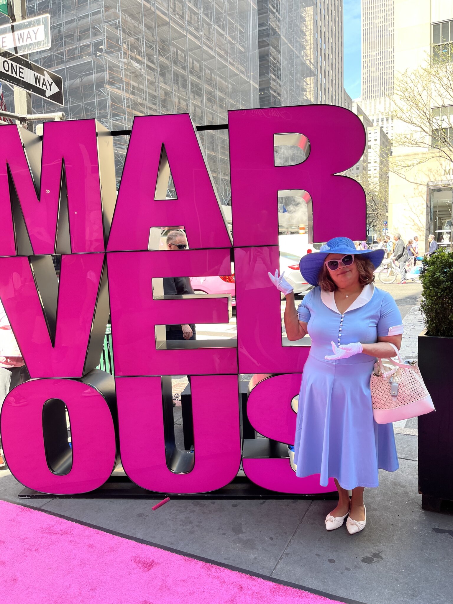 'Maisel' takes Manhattan with a 10-block pink carpet – The Forward