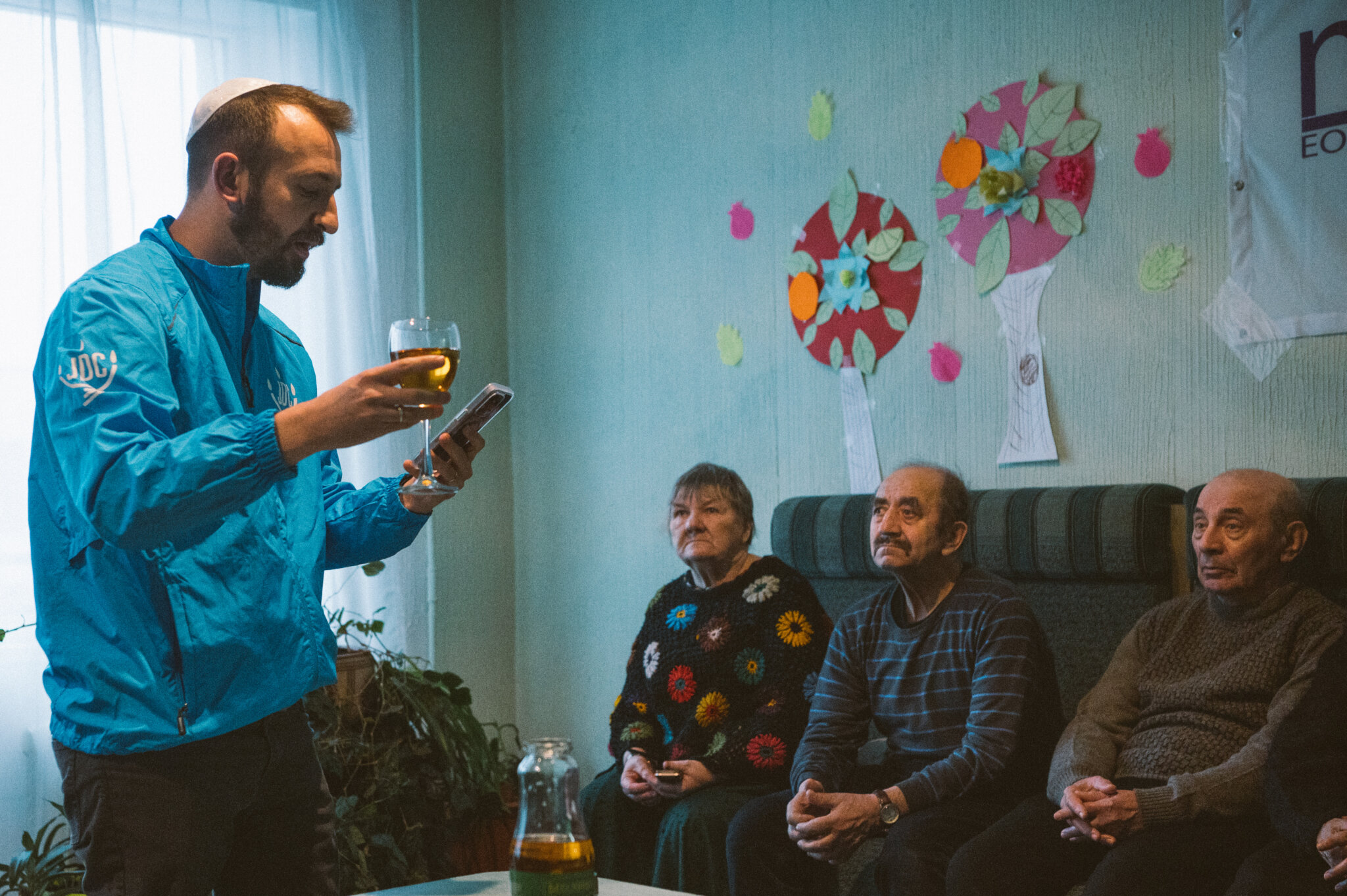 Ukrainian Jews channel Miriam as they celebrate their second Passover ...