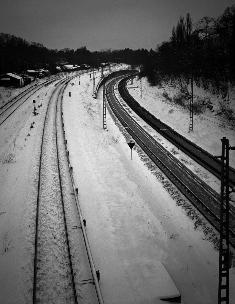 Jason Langer's photography captures today's Berlin – The Forward