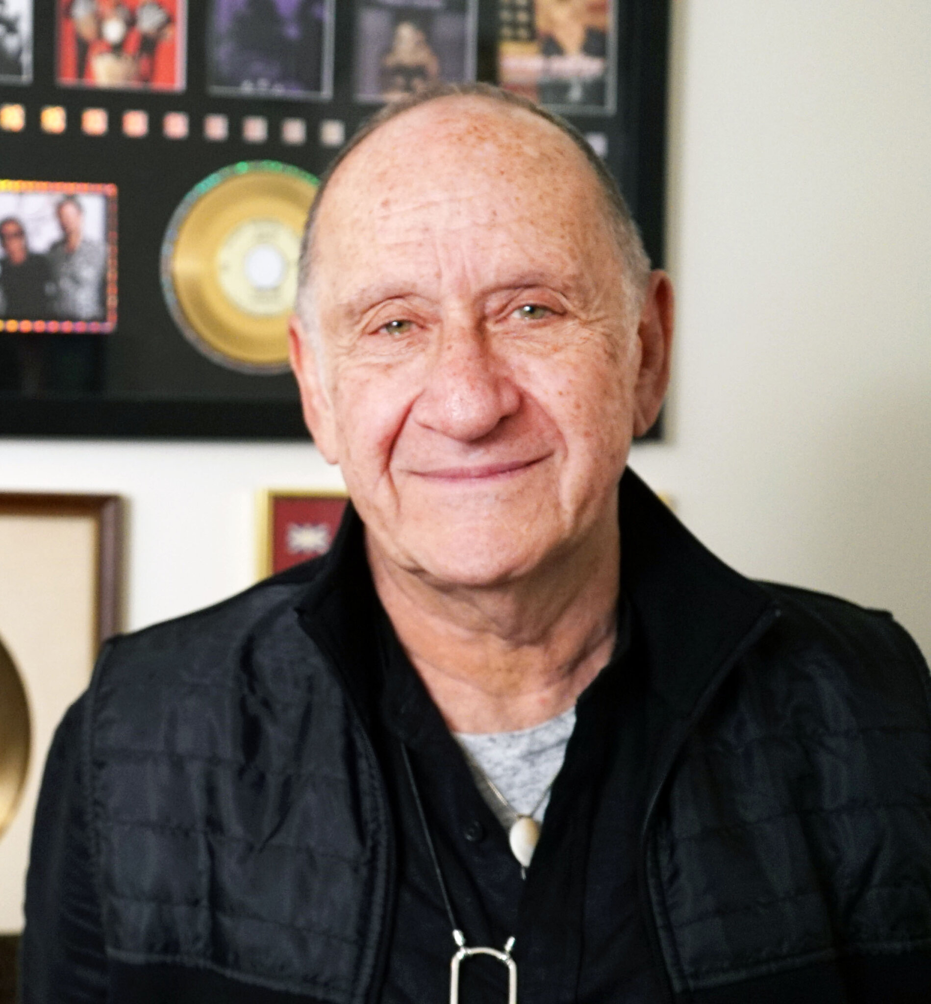 How cheesecake helped launch Richard Gottehrer's career – The Forward