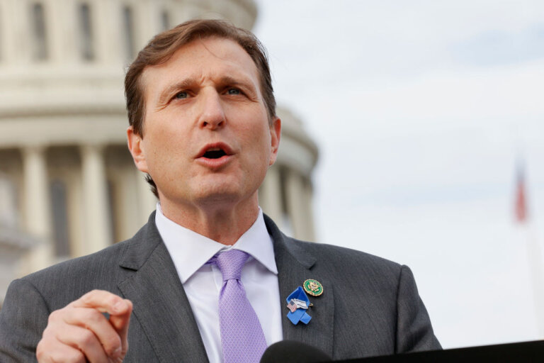 Rep. Dan Goldman would 'love' a cease-fire after Hamas surrender – The ...