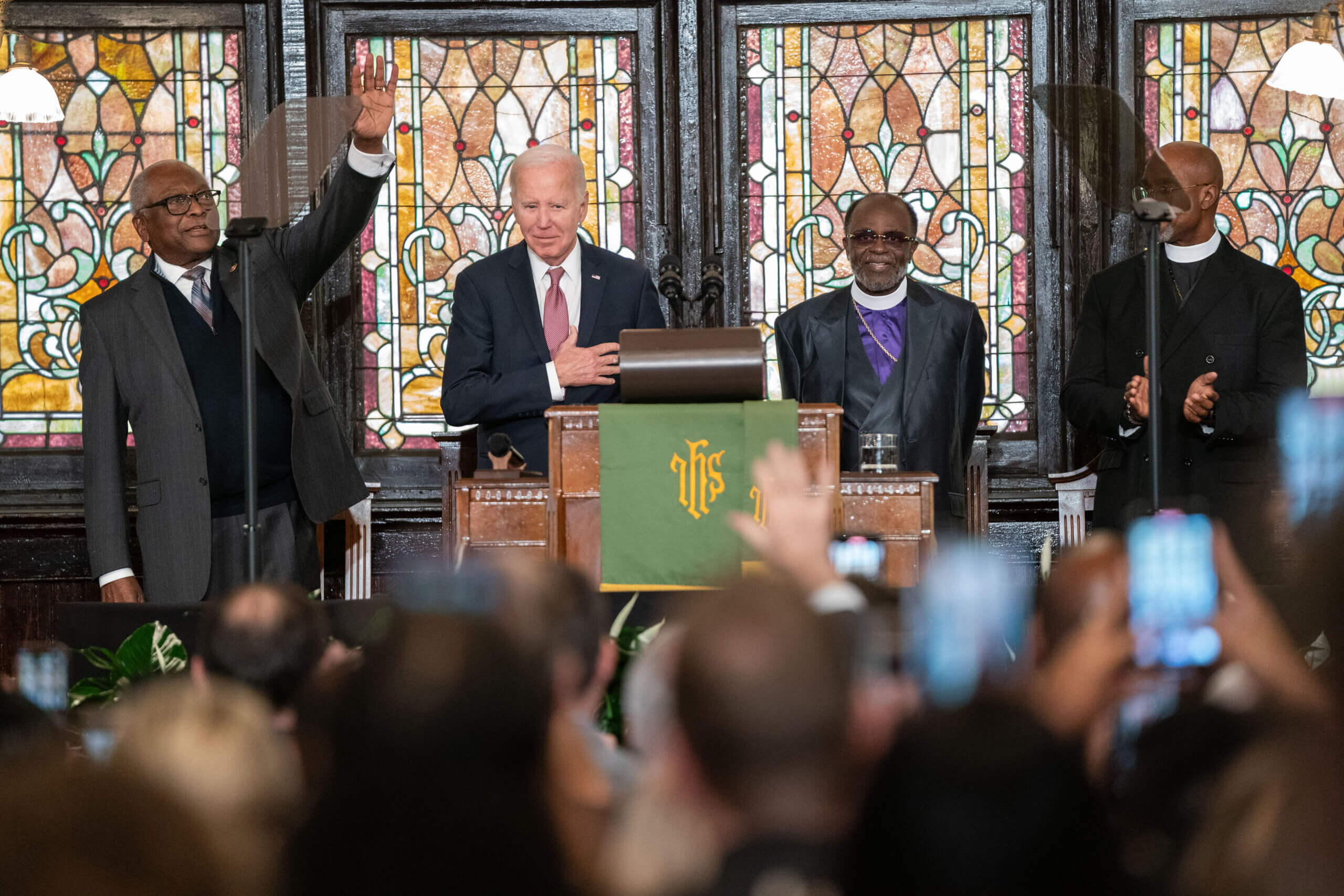AME Church calls for end to all US aid to Israel – The Forward