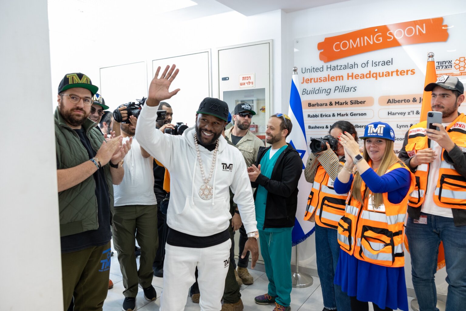 Why are supporters of Israel embracing Floyd Mayweather? – The Forward