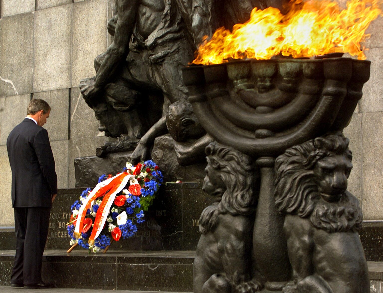 Is the small Der Shteyn plaque NYC's most meaningful Holocaust memorial ...