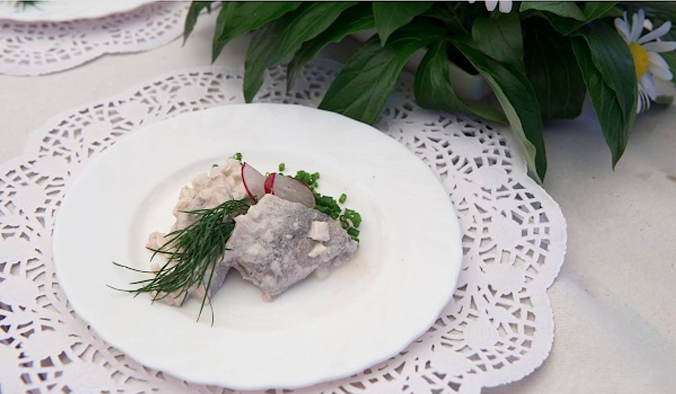 ’Kratsborsht’ — an old Jewish delicacy made of fish sperm – The Forward