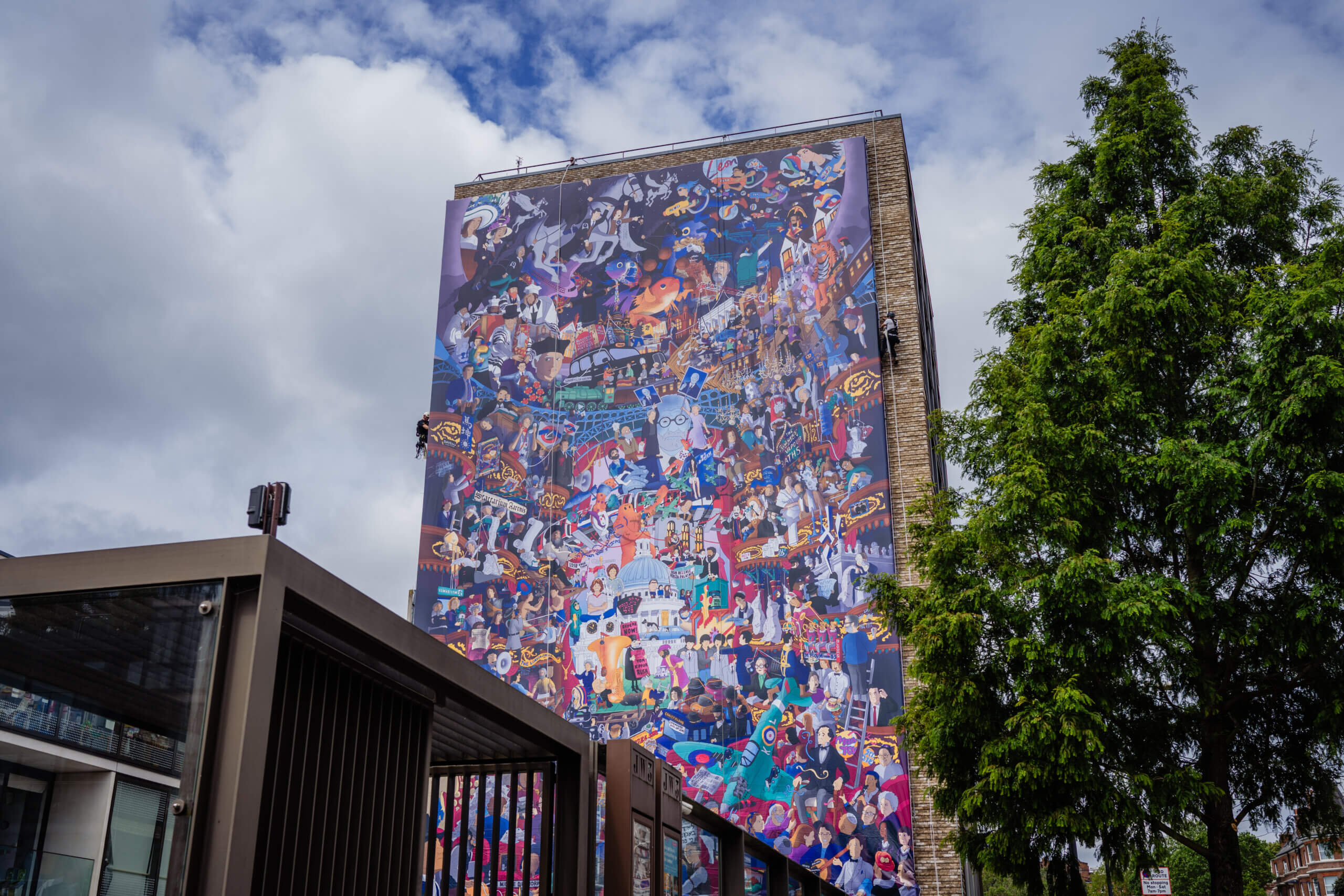 In London, Jewish history is larger than life in a new mural – The Forward