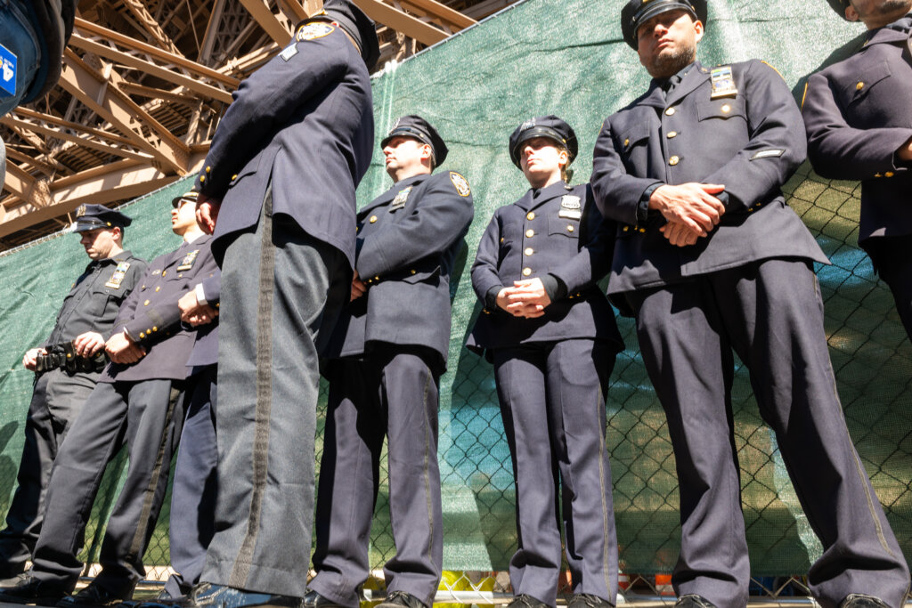 The untold story of an antisemitic murder on the Brooklyn Bridge – The ...