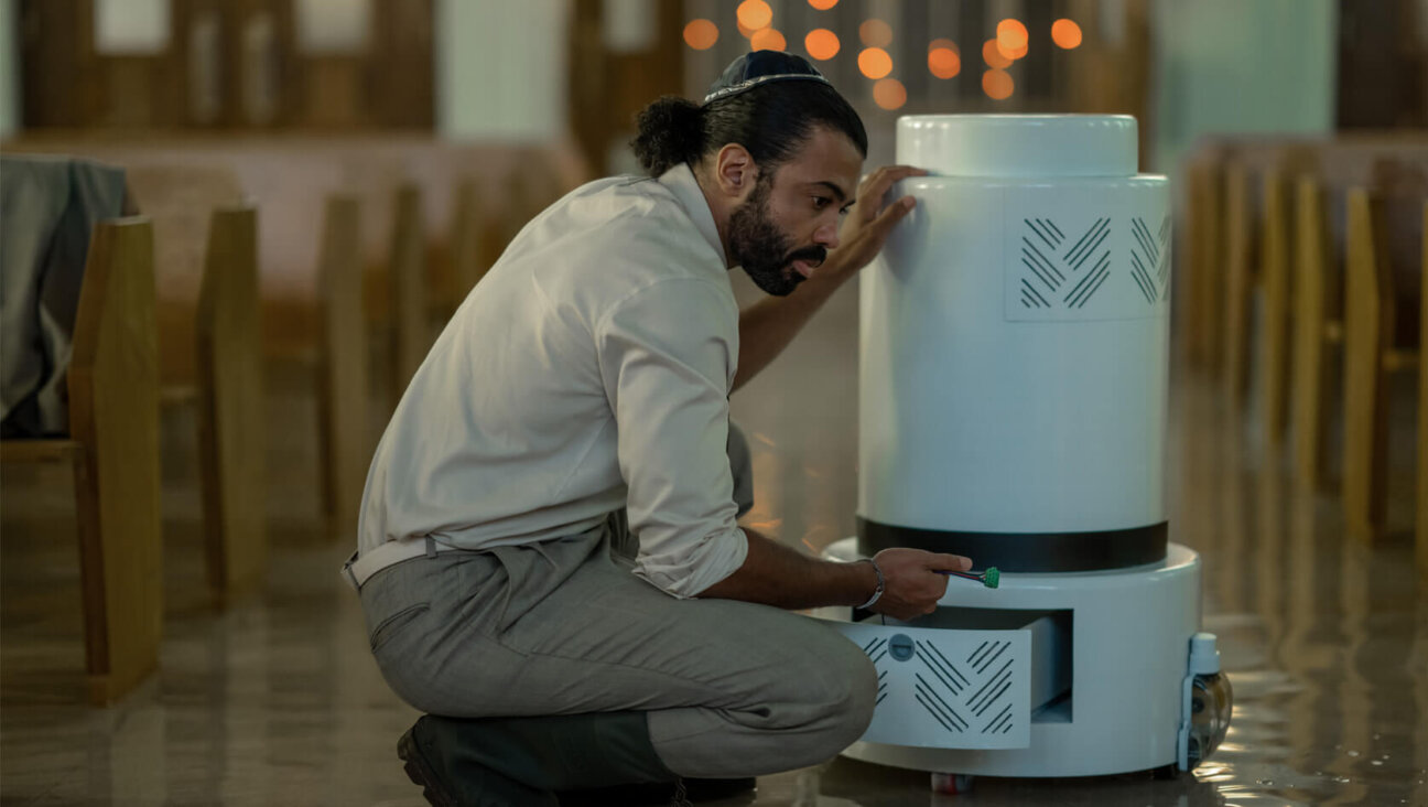 Why the hot rabbi is having a moment (again) – The Forward