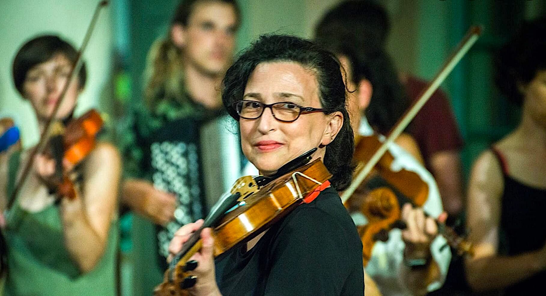 Violinist Deborah Strauss wins 2024 ‘Dreaming in Yiddish Award’ – The ...