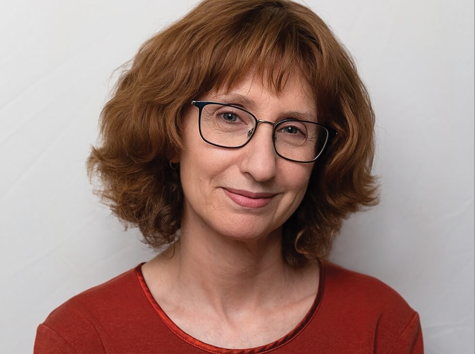 Satmar-raised singer Riki Rose becomes a Yiddish rock star – The Forward