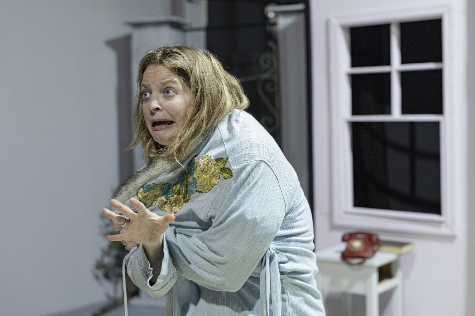 Ex-Haredi Leah Forster on her new play "That's Yentatainment" – The Forward