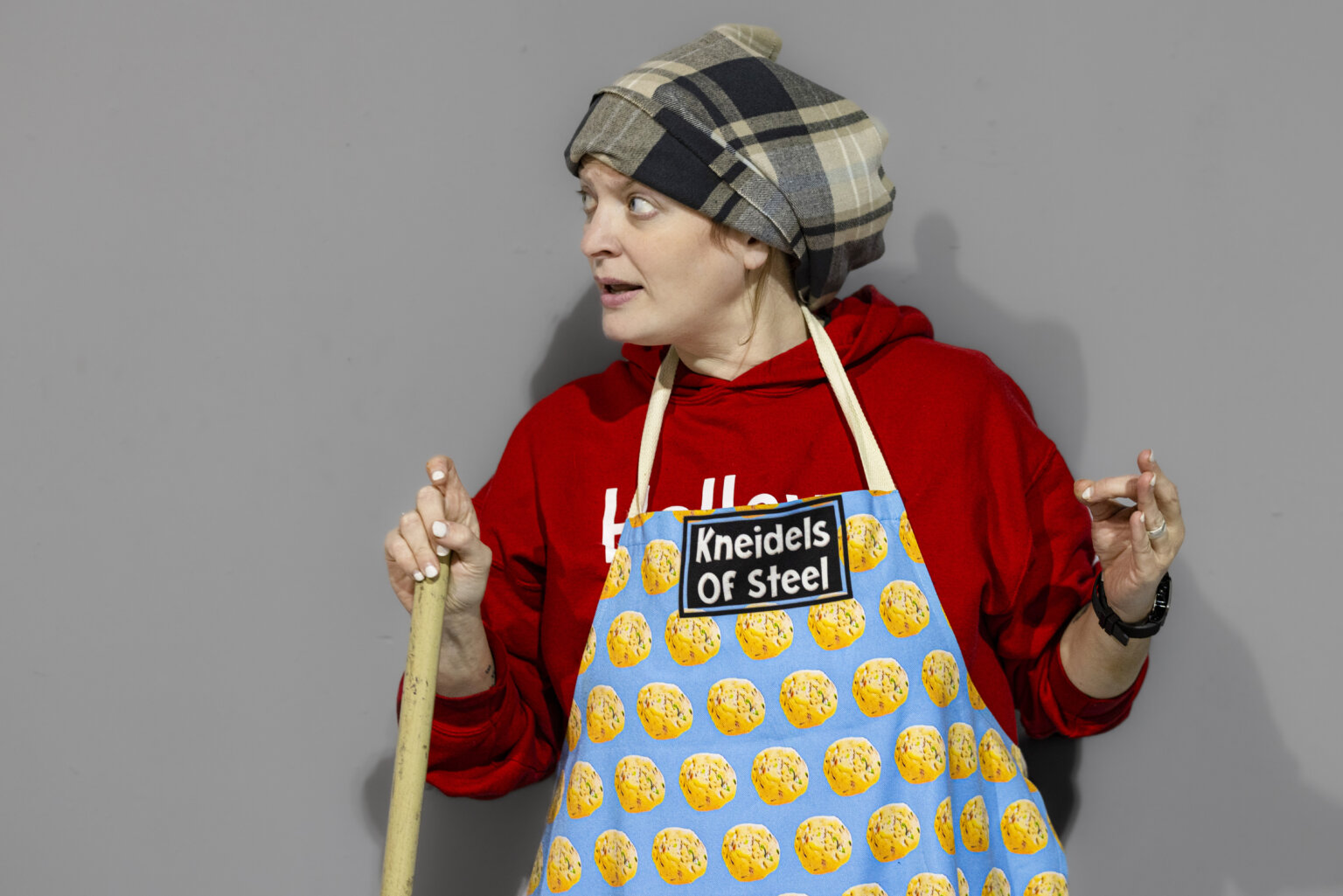 Ex-Haredi Leah Forster on her new play "That's Yentatainment" – The Forward