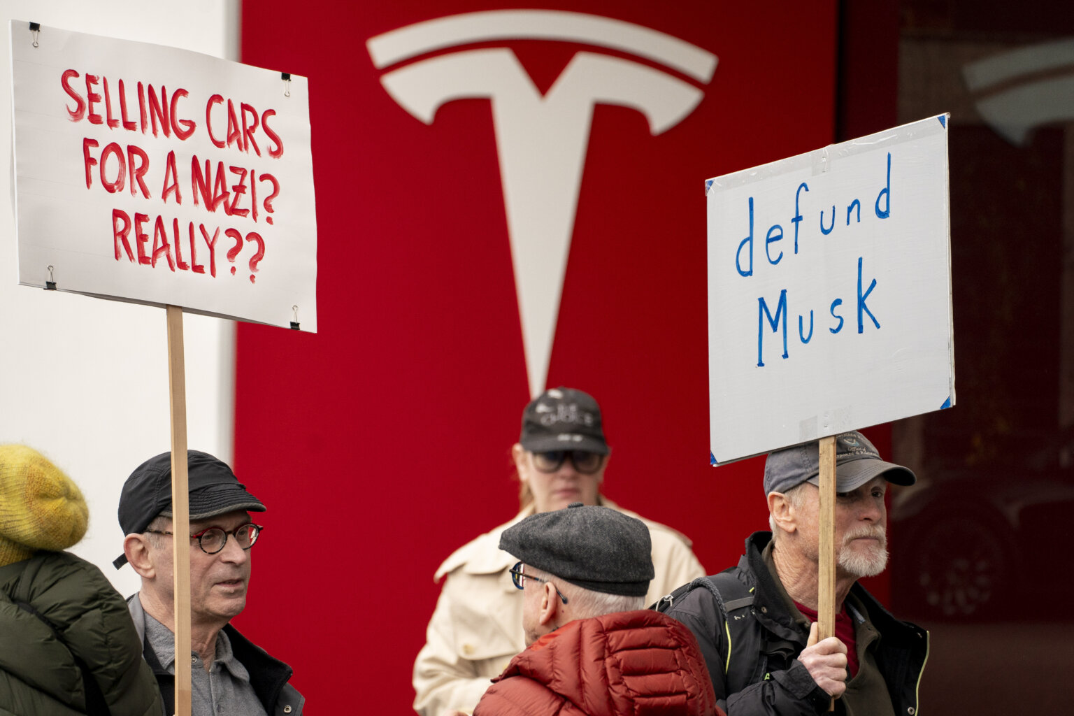Why the ADL is encouraging Jews to invest in Tesla – The Forward