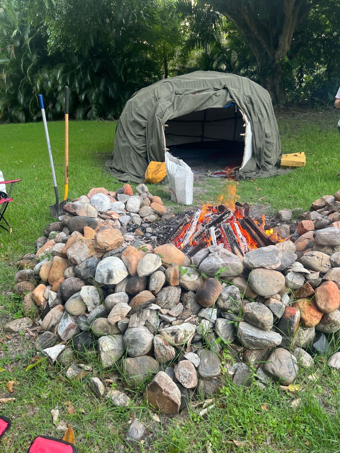 A journey into the heart of a Hasidic Jewish sweat lodge – The Forward