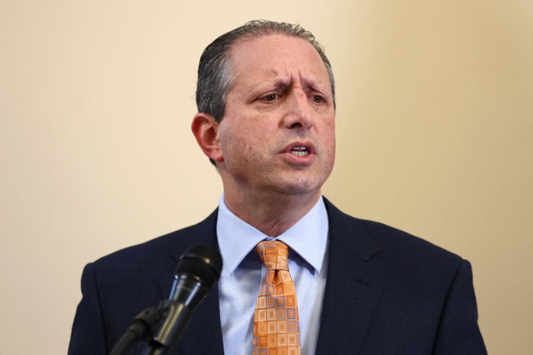 ICE arrests Brad Lander, Jewish NYC comptroller – The Forward