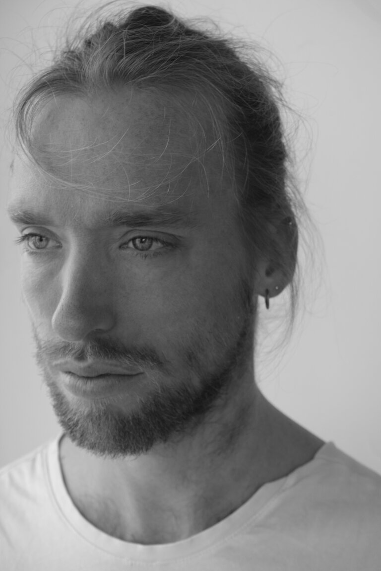 How Israeli dance company Batsheva shaped Billy Barry – The Forward