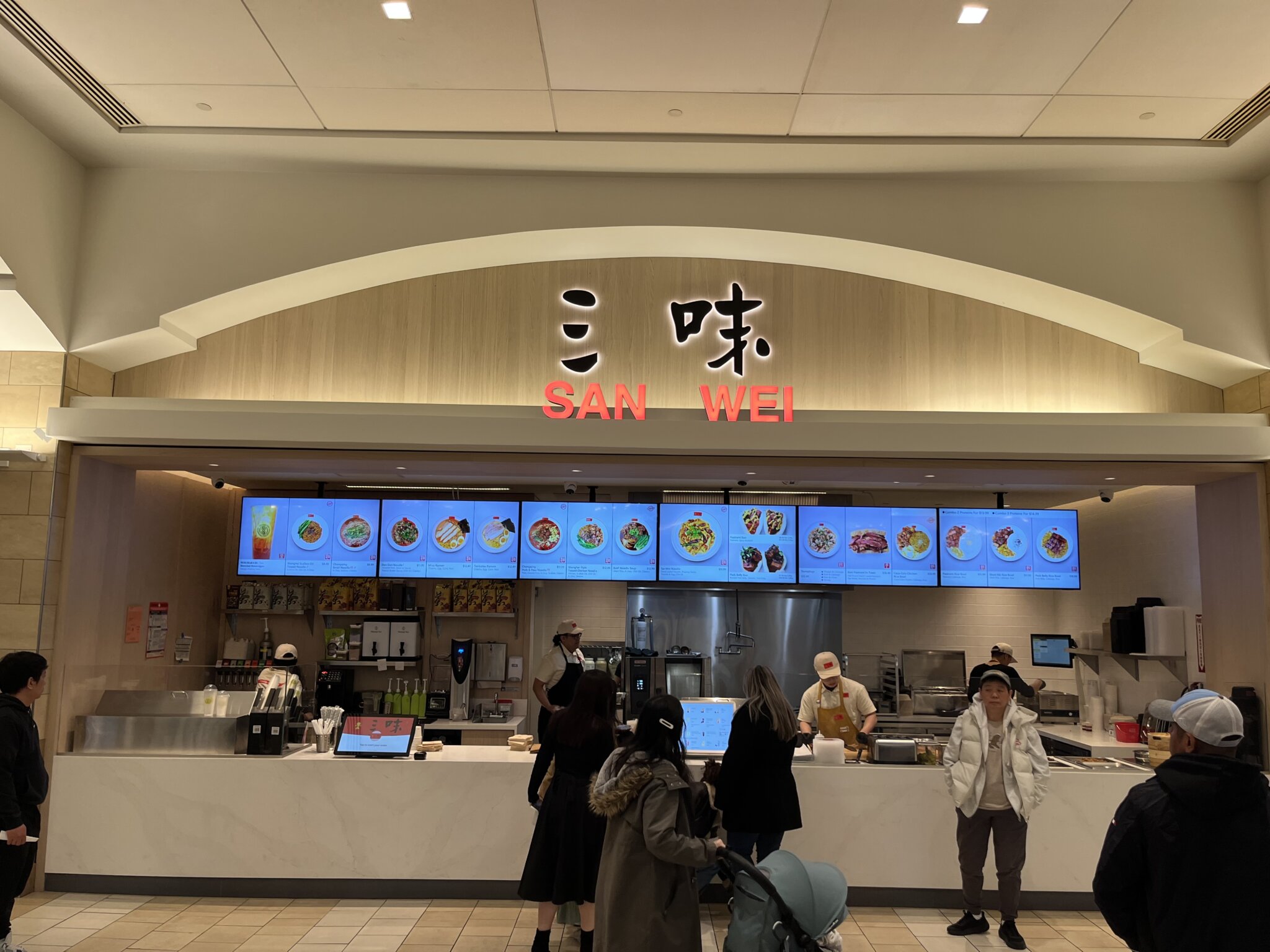 In a Queens mall pastrami sandwich, I saw the American dream – The Forward