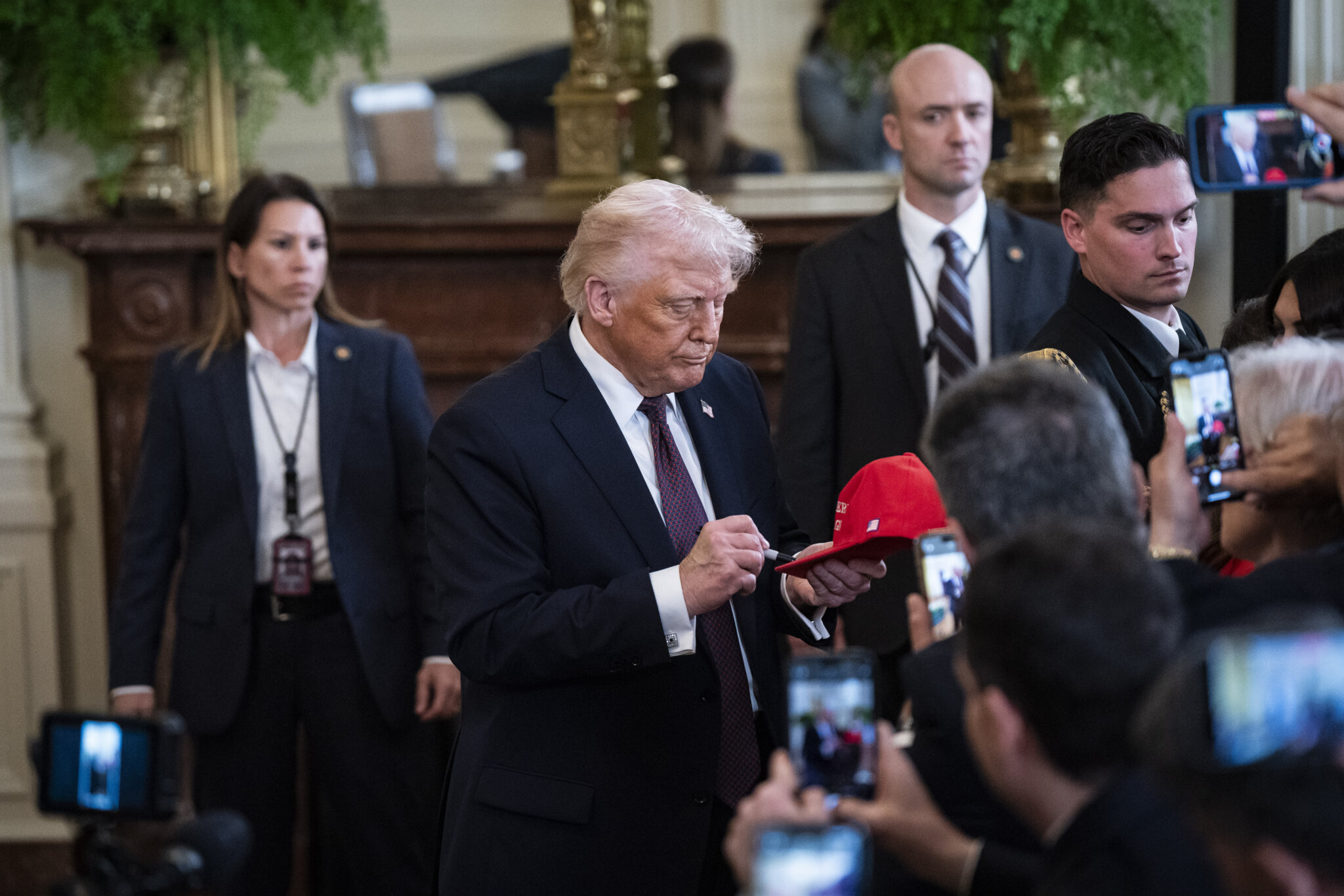 Orthodox Jewish support for Trump steady despite Qatar gift, tariffs ...