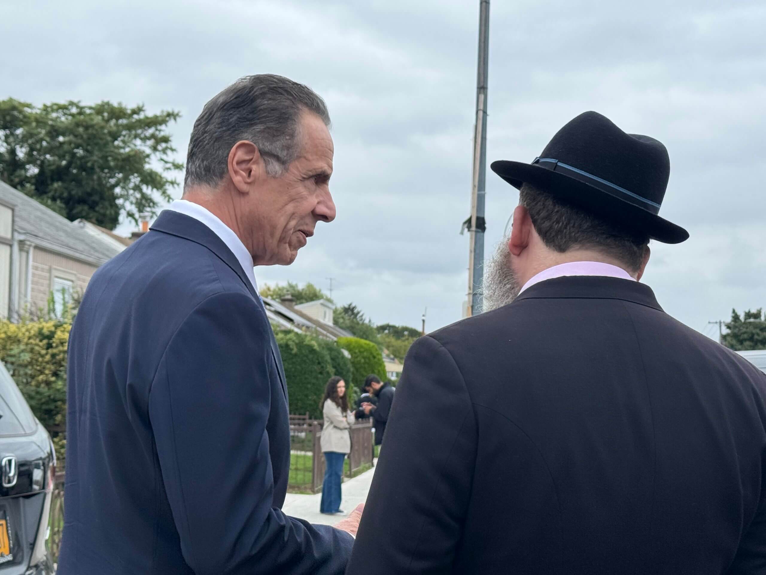 Andrew Cuomo clarifies his position on Israel, Gaza war – The Forward