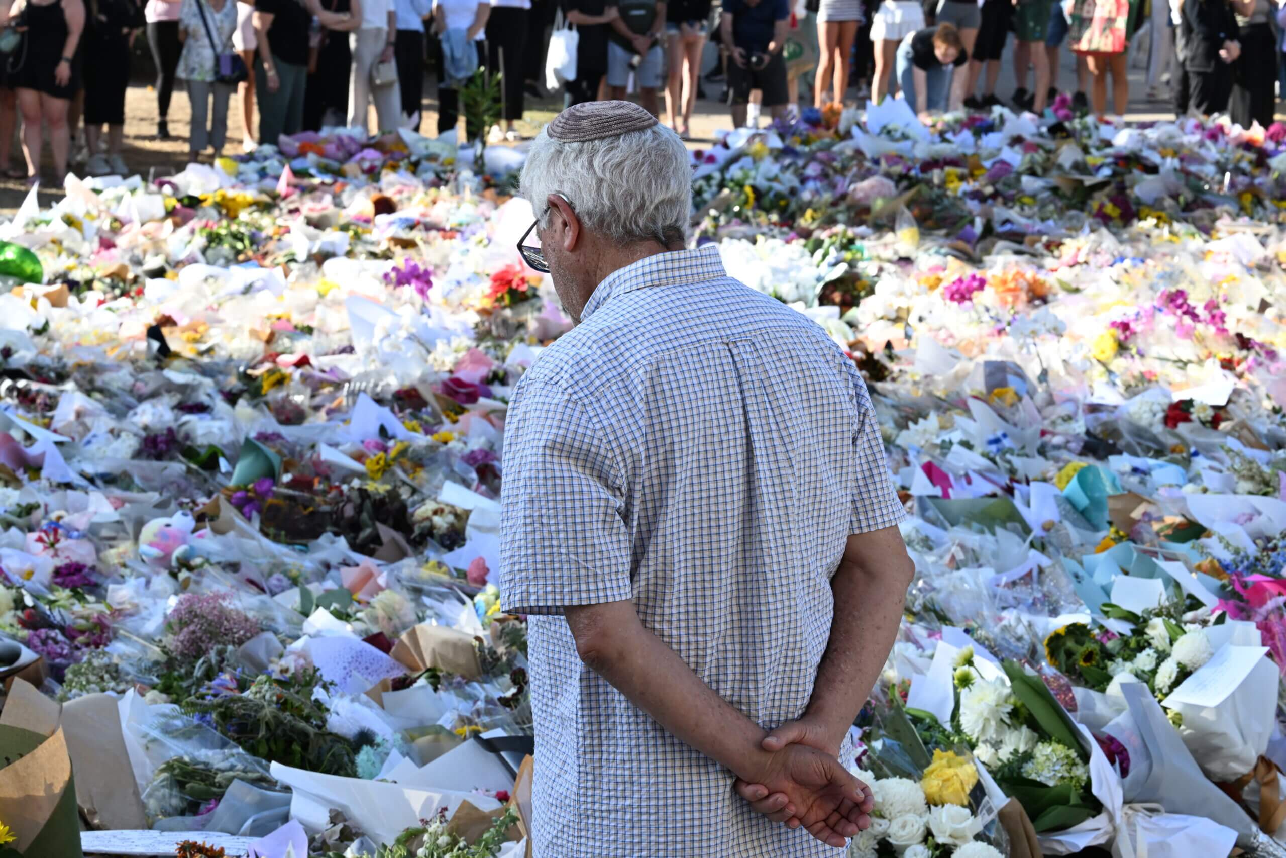 AUDIO: What does the Sydney attack mean for today's Jews in Australia ...