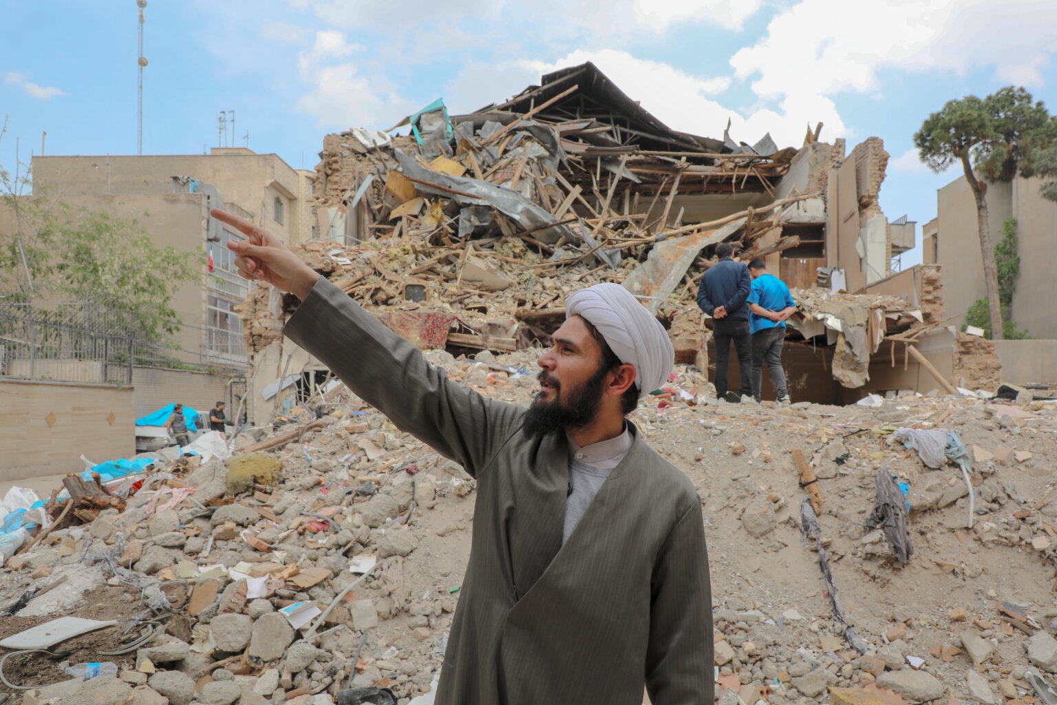 What does life look like for Iran's Jews amid war?