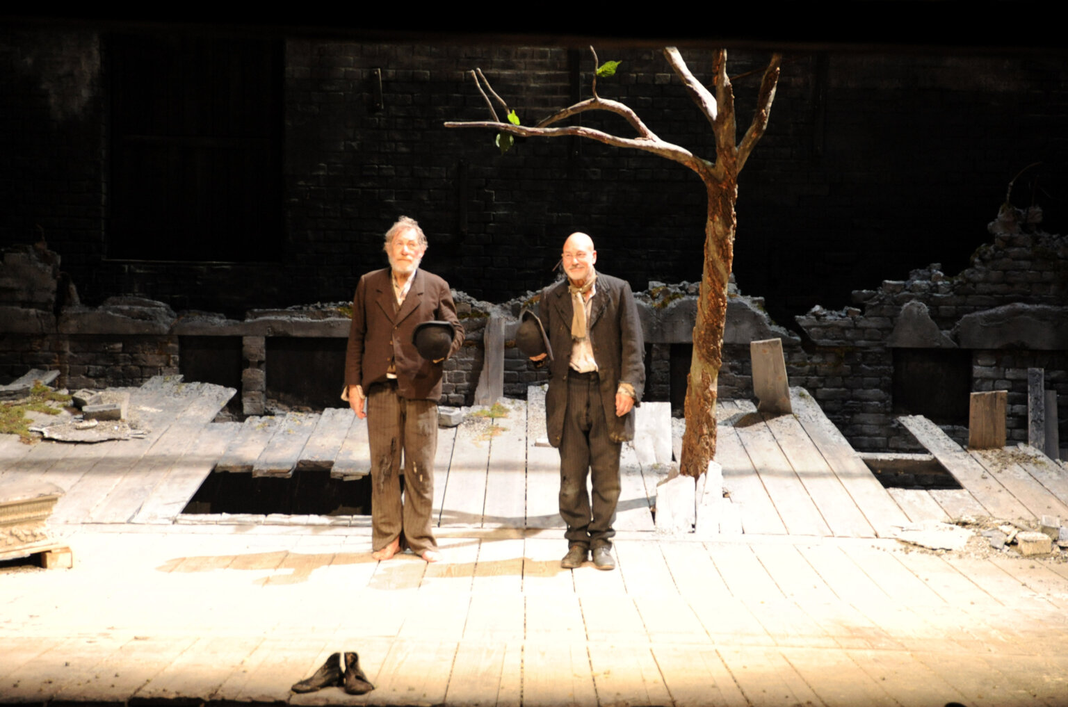 In Beckett's 'Waiting for Godot,' a story of the Jewish experience ...